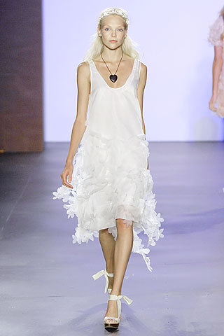Skinny White Runway Models - The Fashion eZine