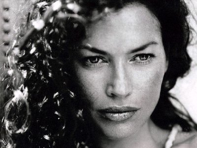 Carre Otis - A Supermodel's Journey from Anorexia to Healthy - The ...